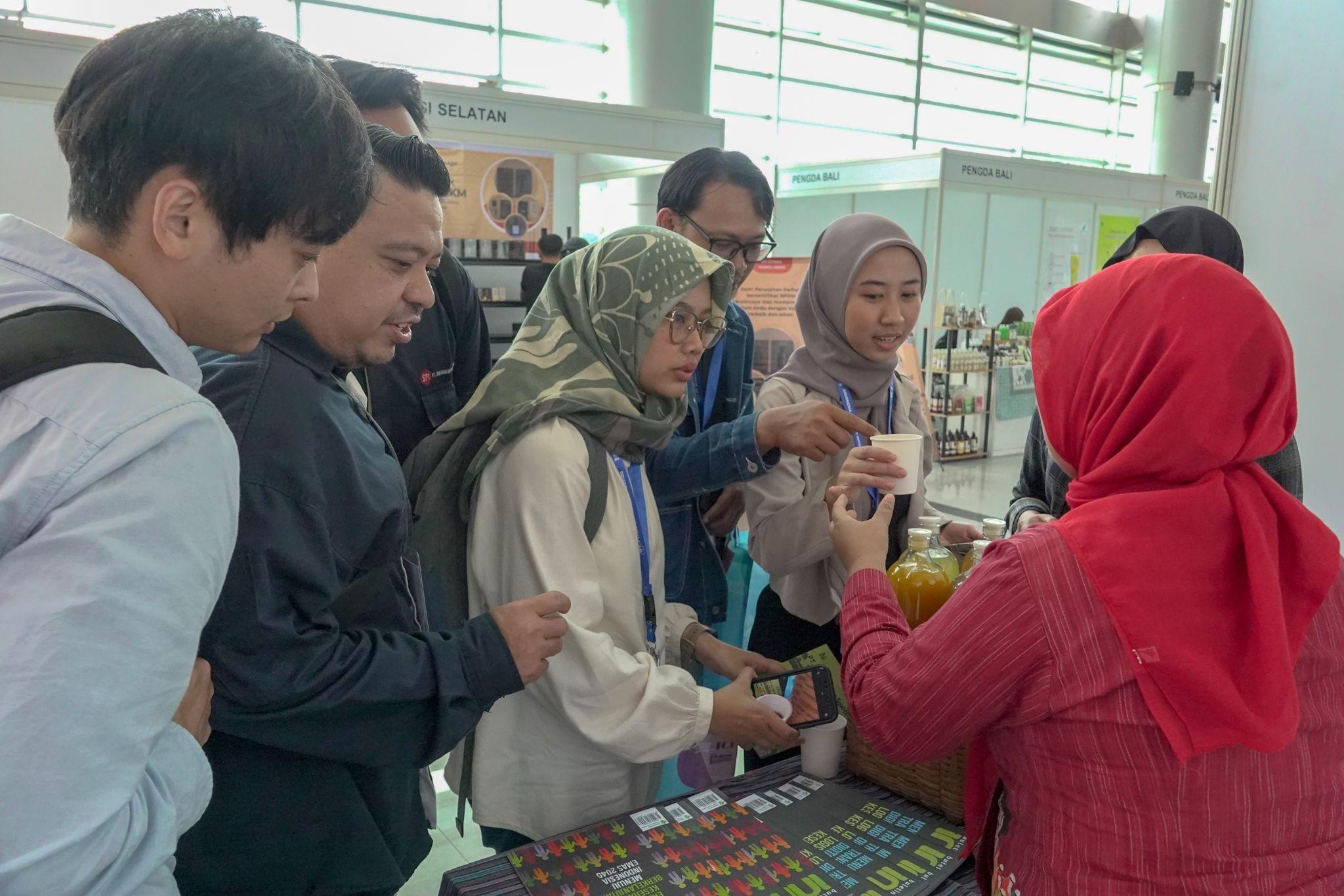 Partisipasi Ditjen Farmalkes dalam Indonesia Cosmetics Ingredients (ICI ...