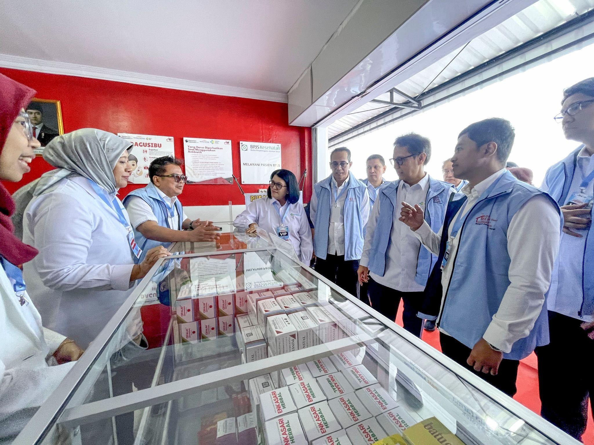 80 Ribu Koperasi Merah Putih Resmi Diluncurkan, Klinik dan Apotek Desa Siap Beroperasi ...